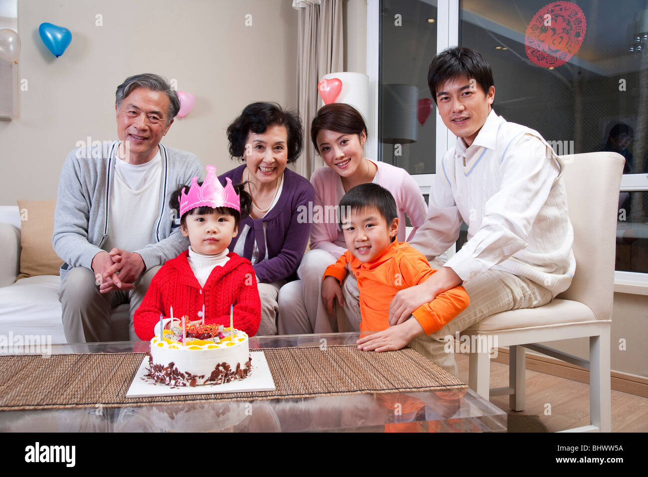 Family life with traditional Chinese style Stock Photo - Alamy