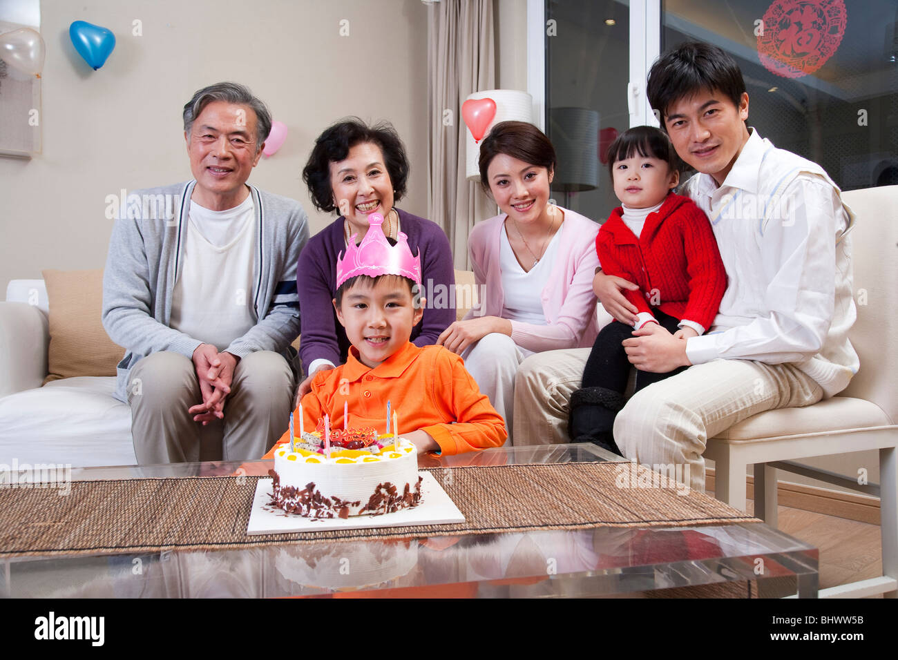 Family life with traditional Chinese style Stock Photo - Alamy