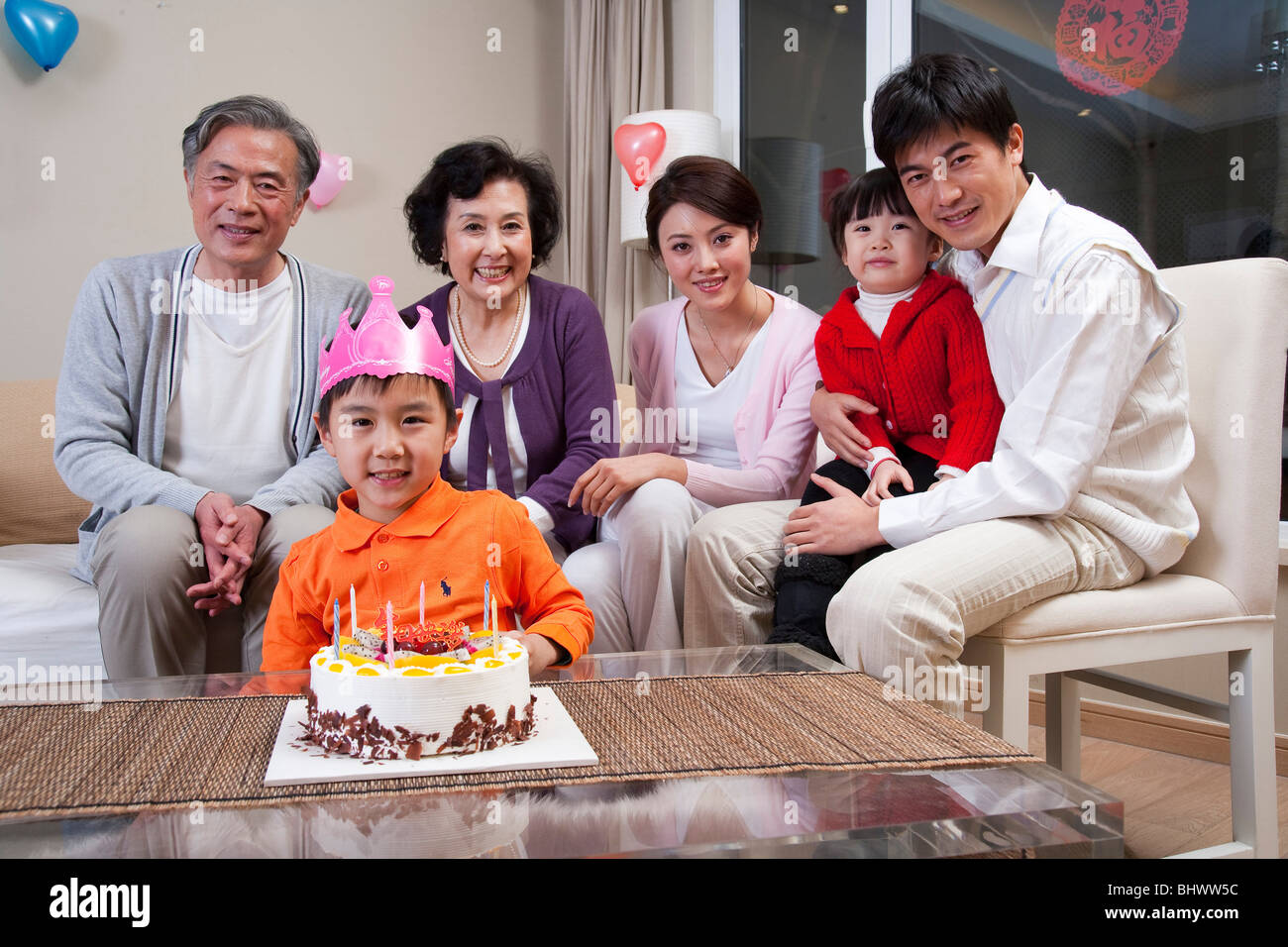 Family life with traditional Chinese style Stock Photo - Alamy