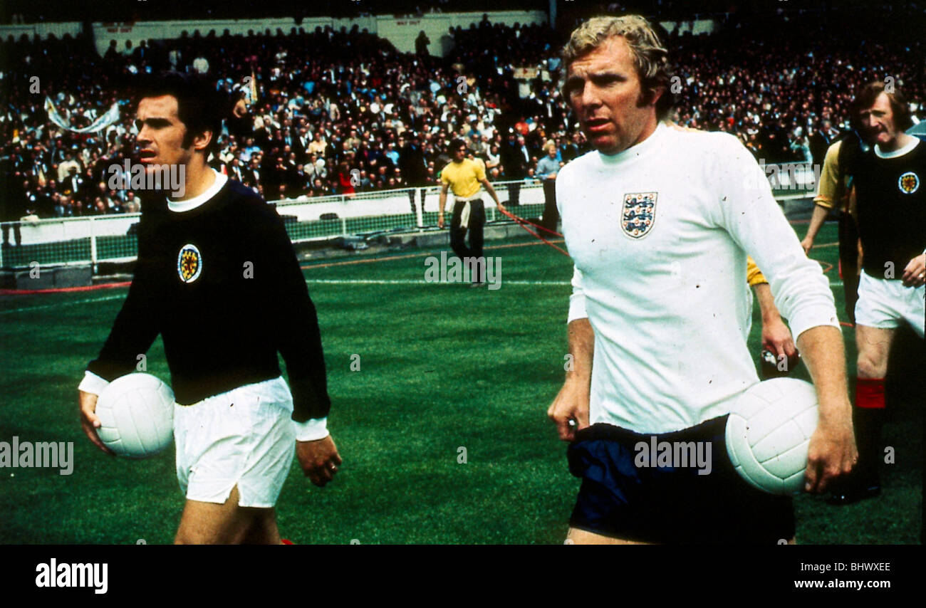 Bobby Moncur Scotland football player captain May 1971 Leads out teams ...