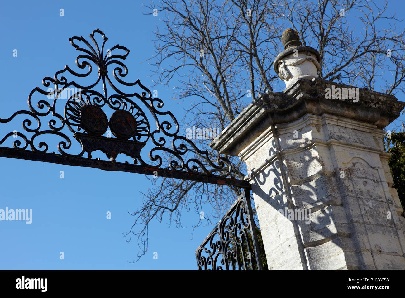 Burgundy wrought iron hi-res stock photography and images - Alamy