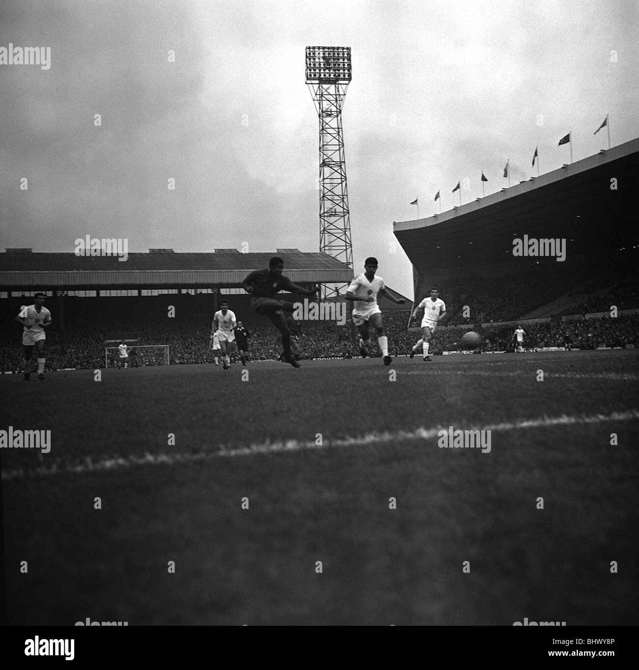 Action football world cup 1966 eusebio Black and White Stock Photos ...