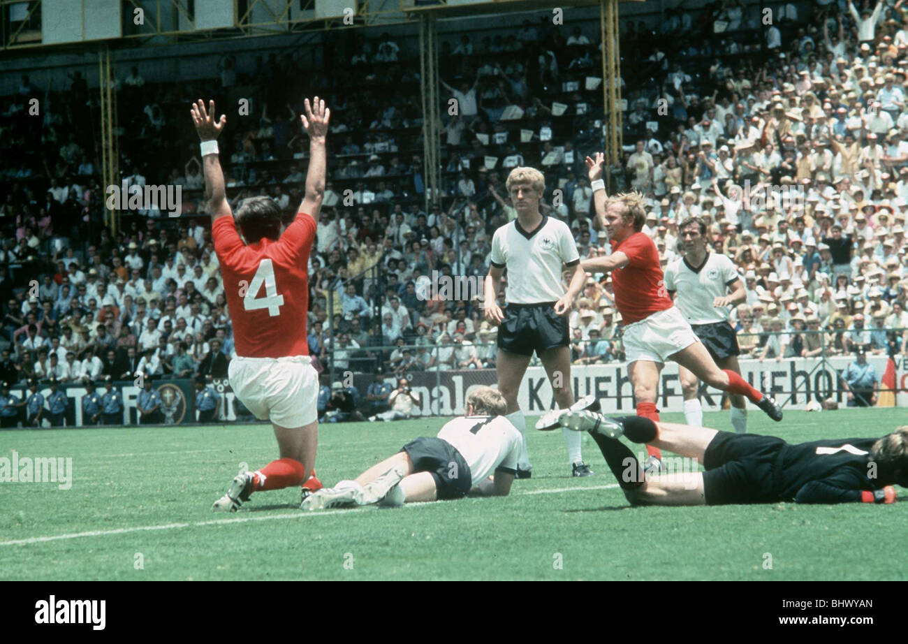 Englands alan mullery hi-res stock photography and images - Alamy