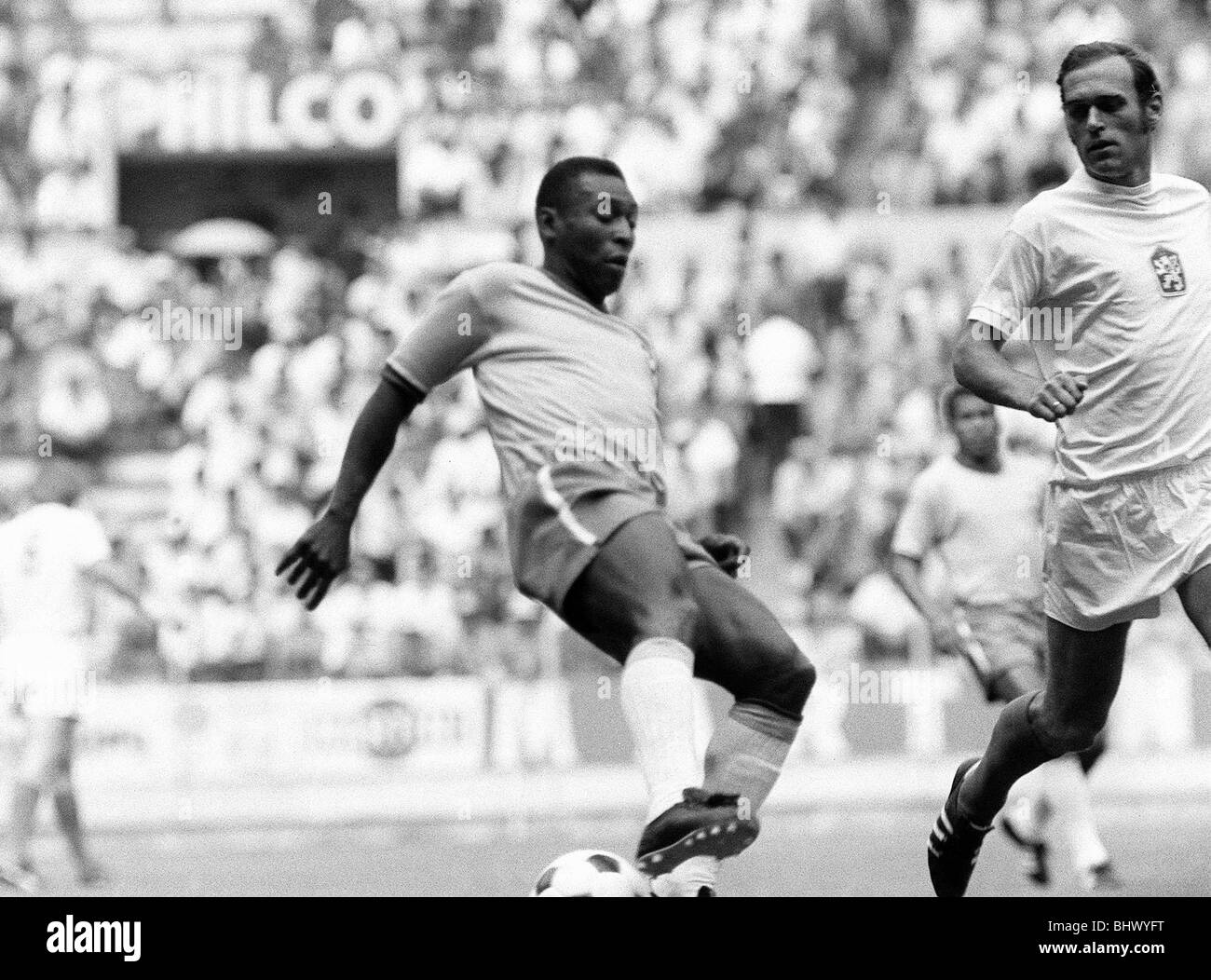 World cup 1970 pele Black and White Stock Photos & Images - Alamy
