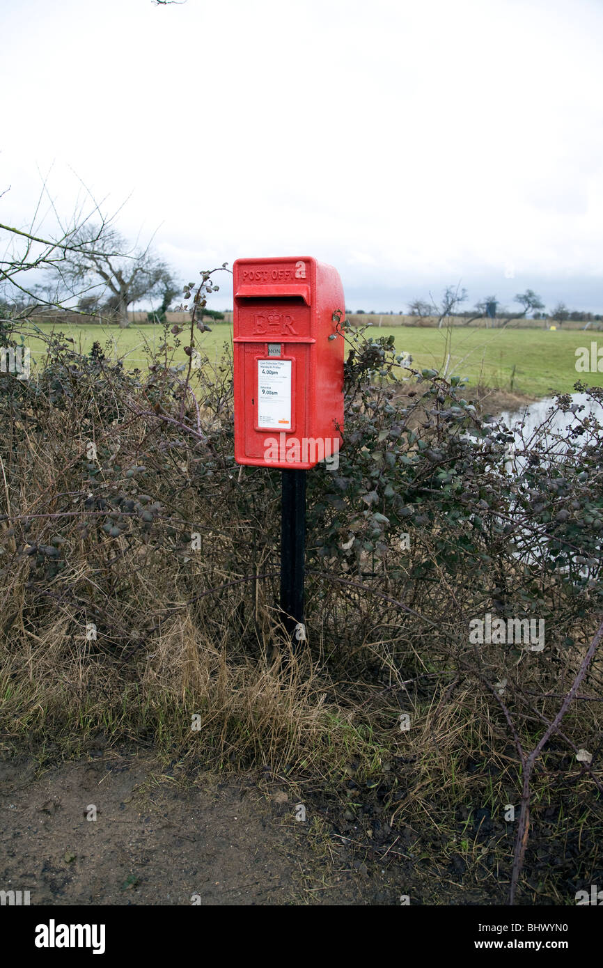 Pillar mail box hi-res stock photography and images - Alamy