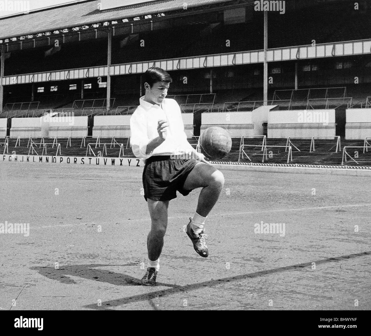 Terry venables chelsea hi-res stock photography and images - Alamy