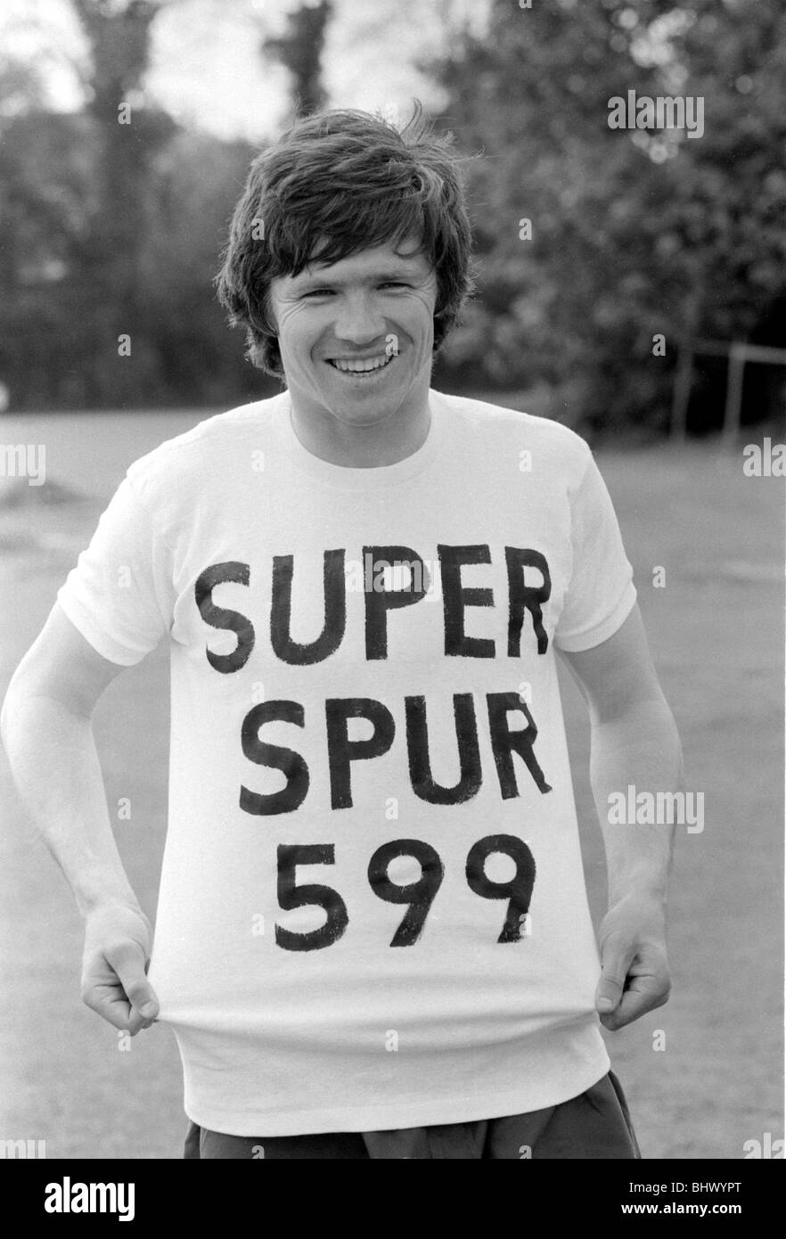 Tottenham Hotspur FC training. Steve Perryman. FA Cup Final replay 13th ...