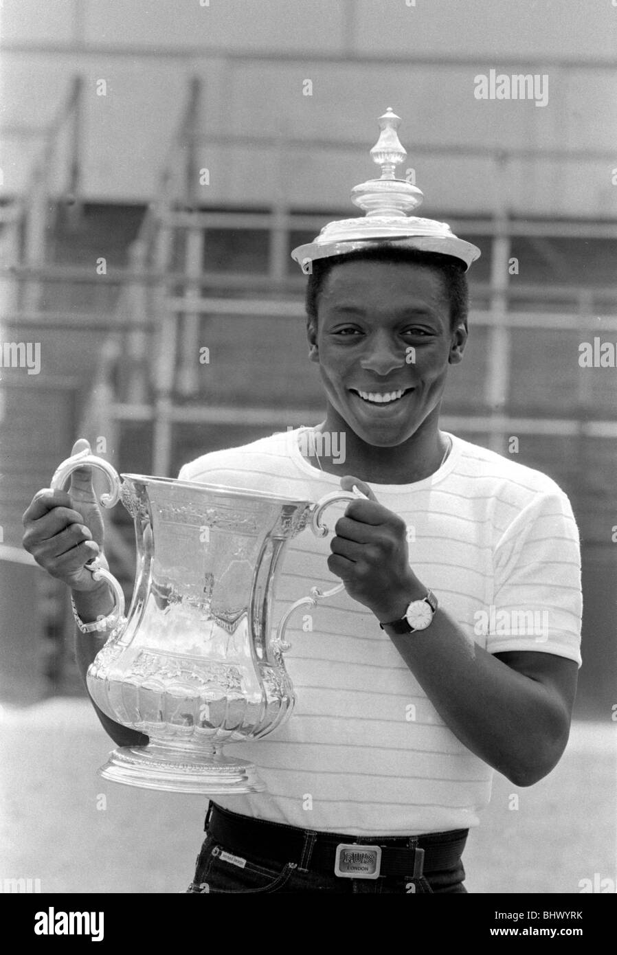 Fa cup winners 1980s hi-res stock photography and images - Alamy