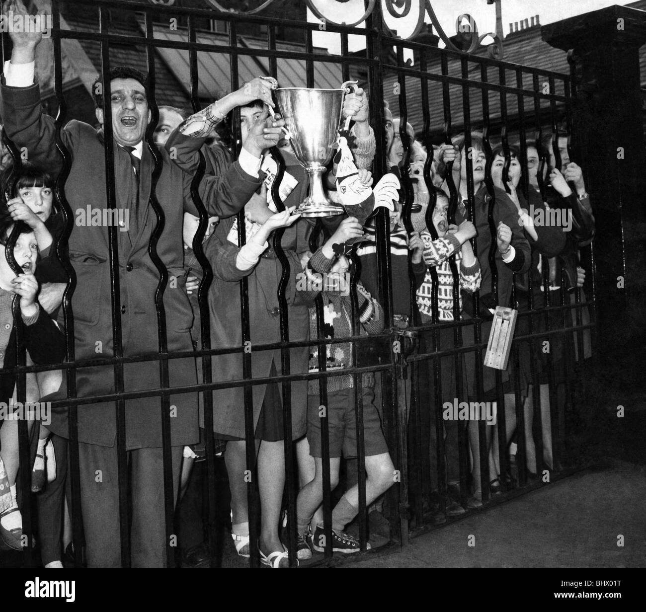 Tottenham hotspur 1963 hi-res stock photography and images - Alamy