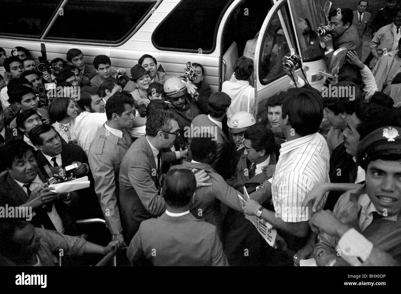 Mob football hi-res stock photography and images - Alamy