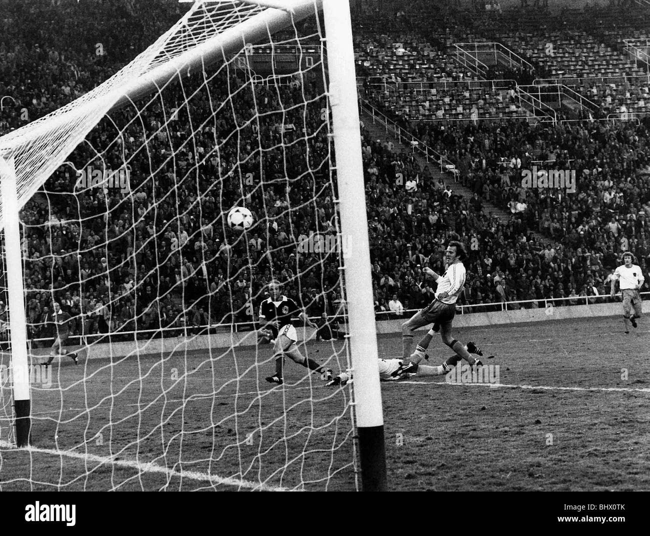 Football World Cup 1978 Holland 2 Scotland 3 in Mendoza Archie Gemmill ...