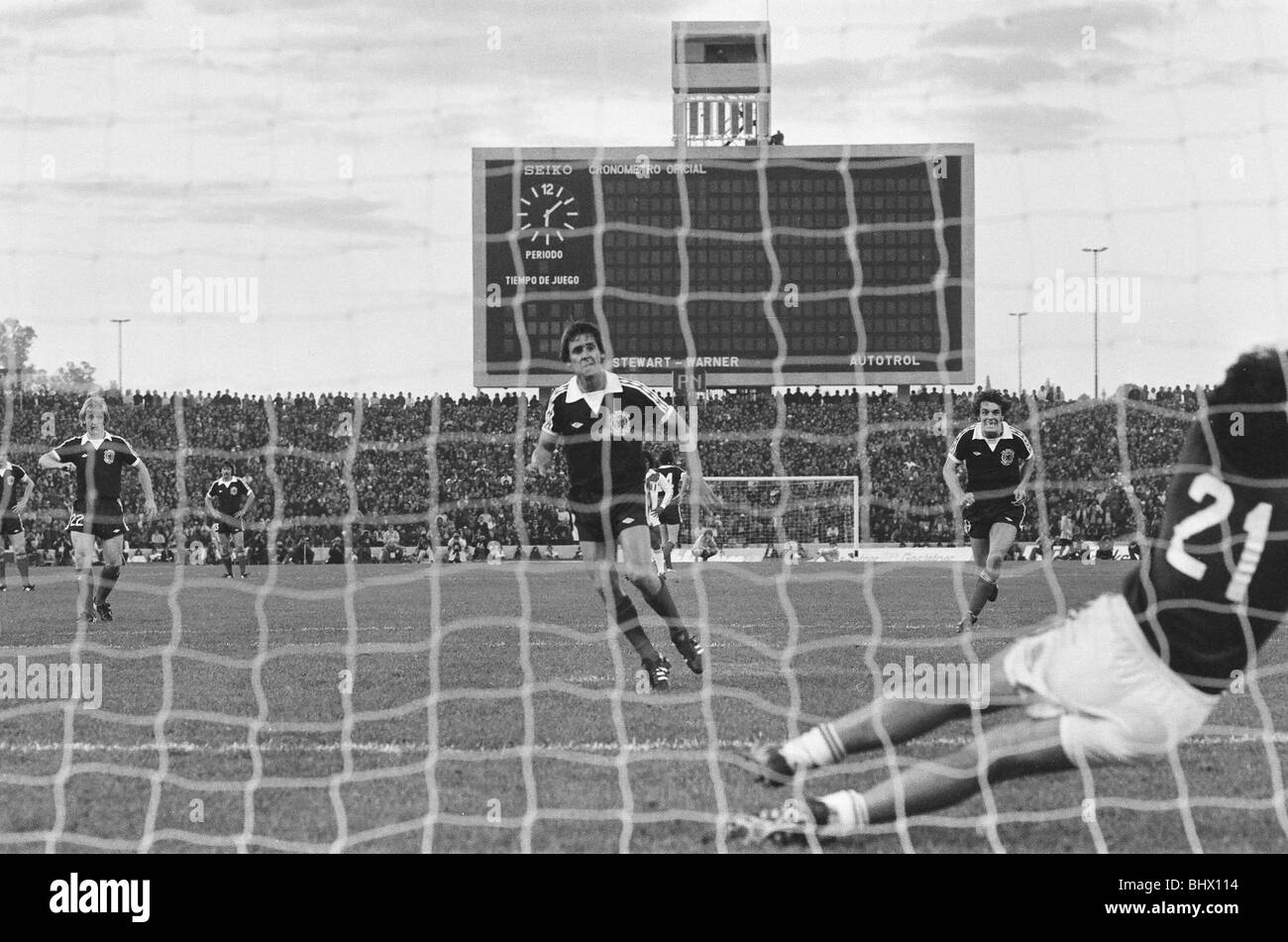 World Cup 1978, Argentina. Scotland 1 v. Peru 3. Don Masson misses a ...