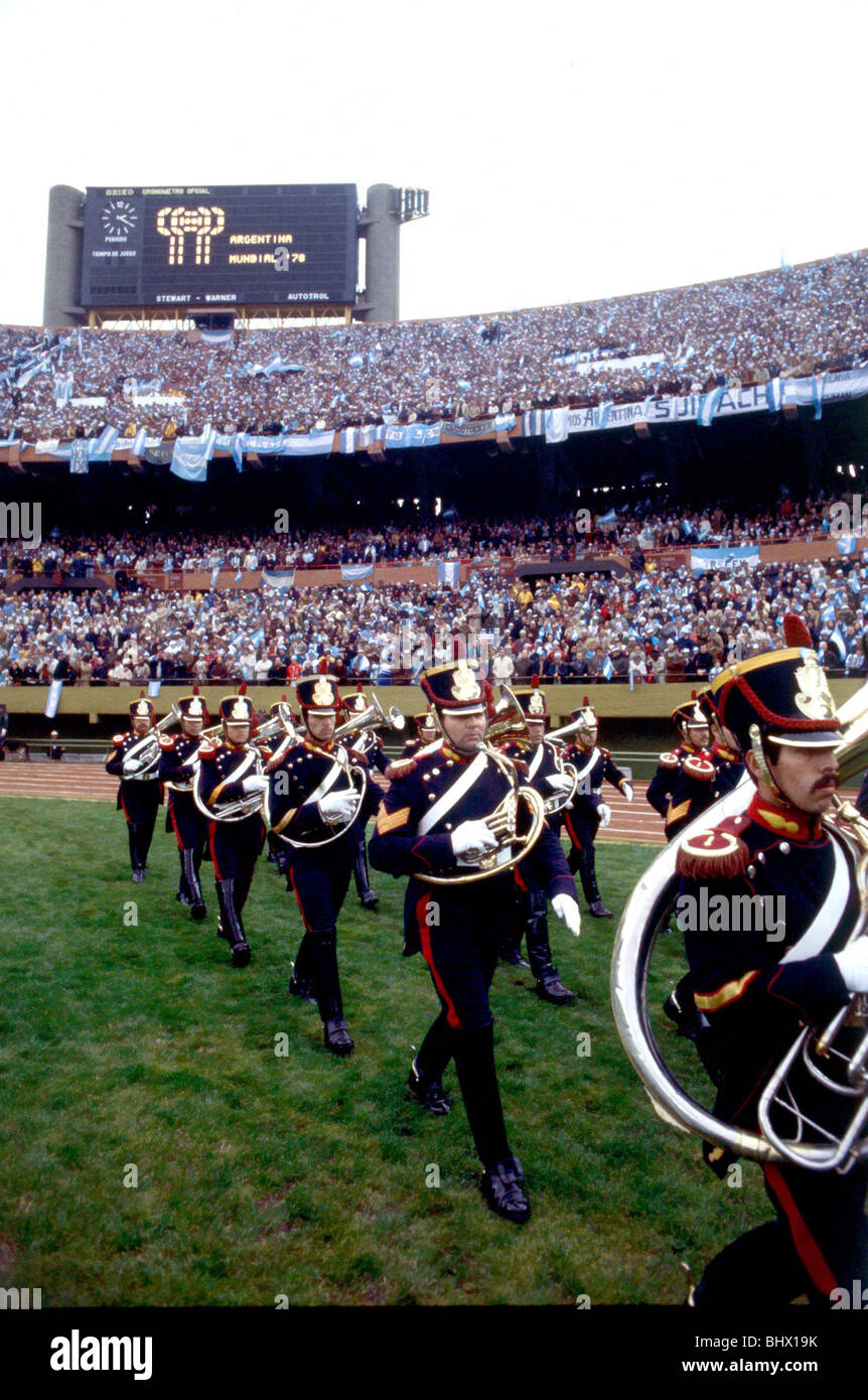 World Cup 1978 Final Holland 1 Argentina 3 after extra time Marching ...