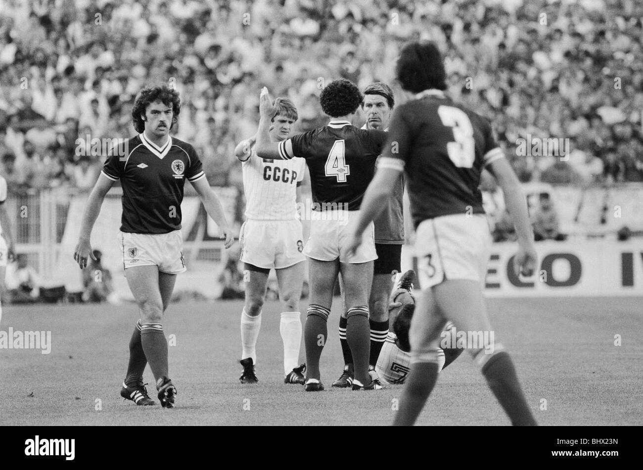 1982 world cup scotland hi-res stock photography and images - Alamy
