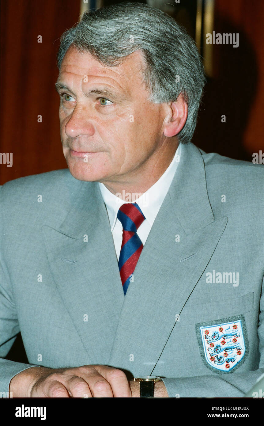 Three lions england badge hi-res stock photography and images - Alamy