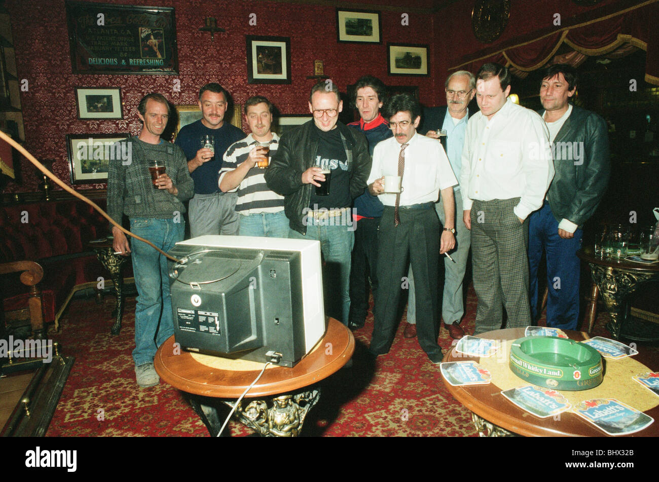Italia 90 england fans hi-res stock photography and images - Alamy