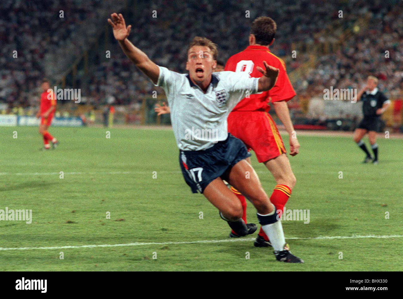 Football action david platt hi-res stock photography and images - Alamy