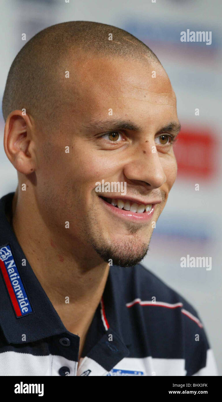 Rio ferdinand hi-res stock photography and images - Alamy