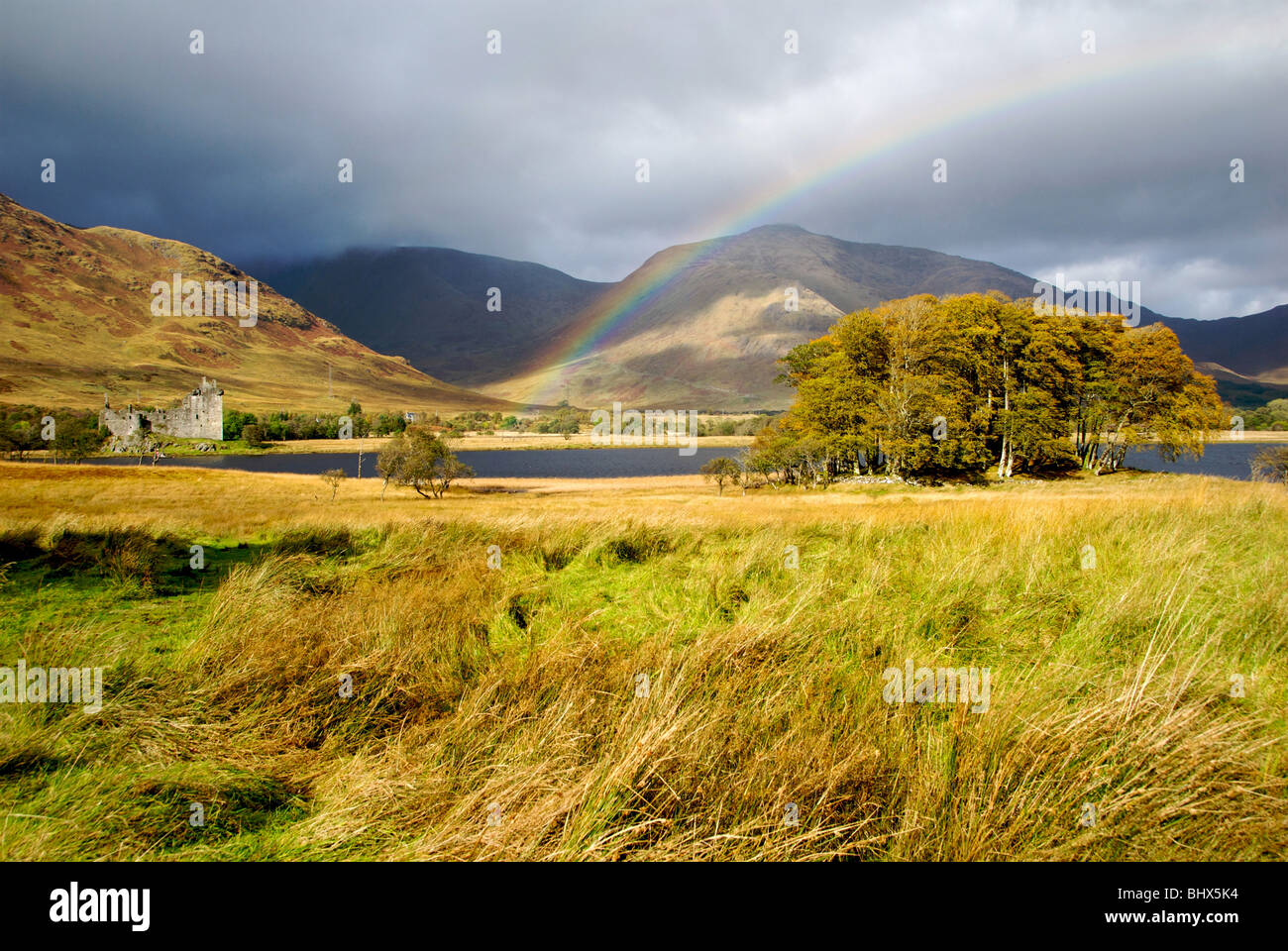 Invergarry castle hi-res stock photography and images - Alamy
