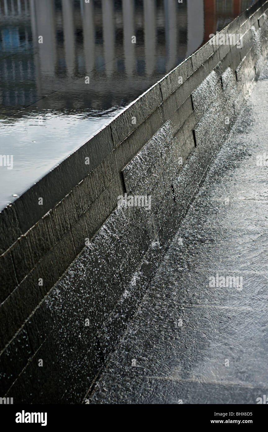 Pavement water feature hi-res stock photography and images - Alamy