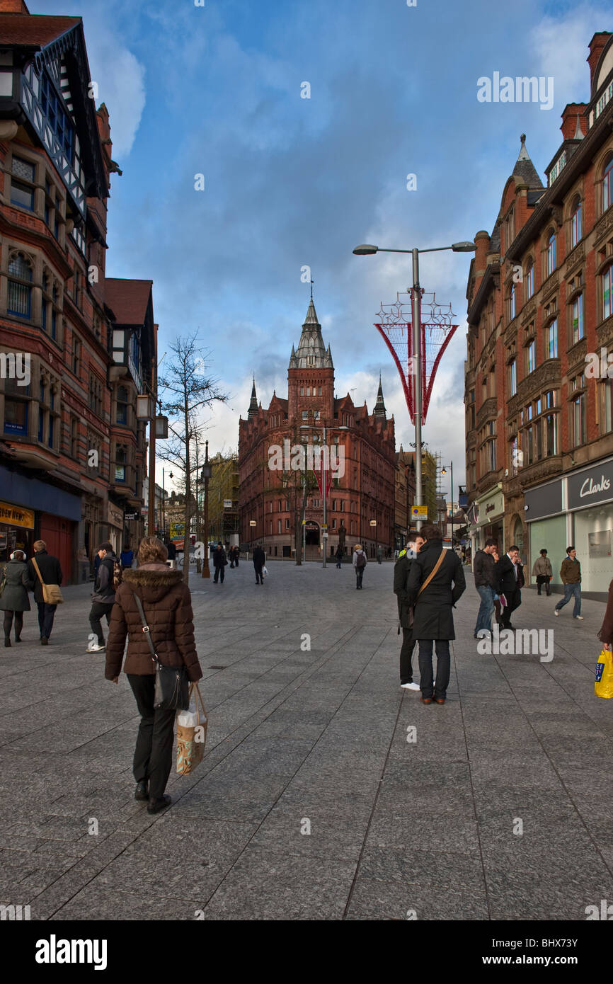 A pedestrainised street in Nottingham Stock Photo - Alamy