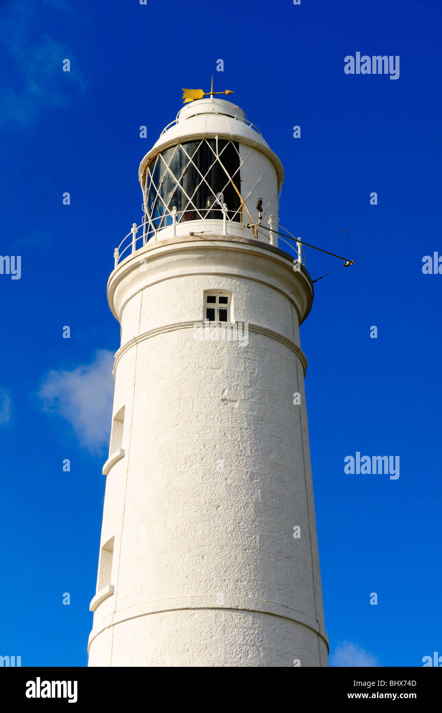Nash point lighthouse coast sky hi-res stock photography and images - Alamy