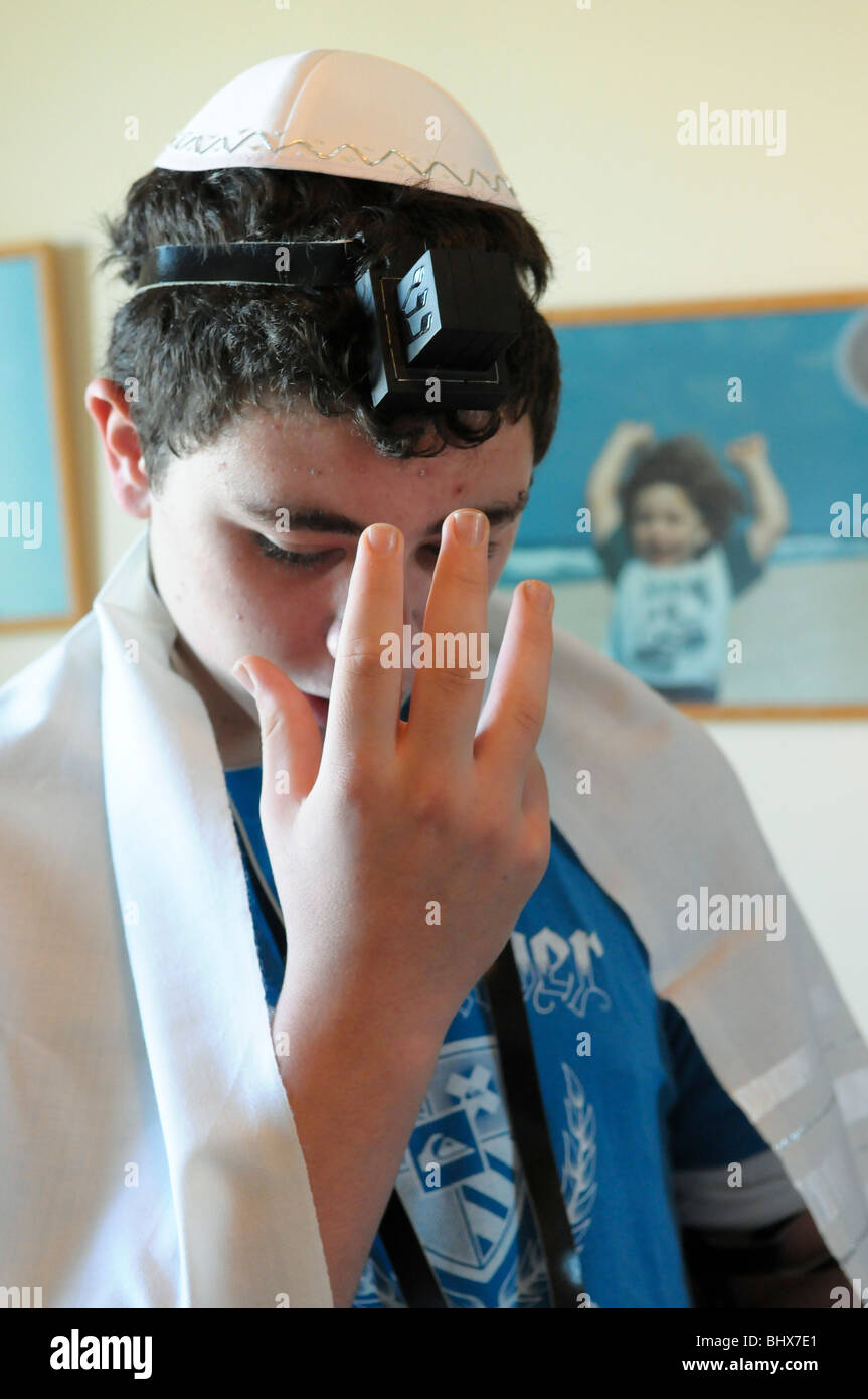 Jew Tefillin Jewish Religious Stock Photos & Jew Tefillin Jewish ...