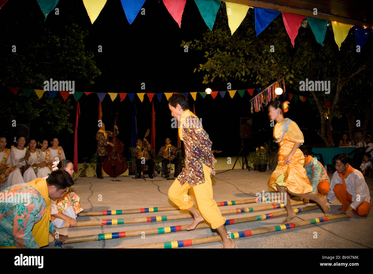 Tinikling hi-res stock photography and images - Alamy