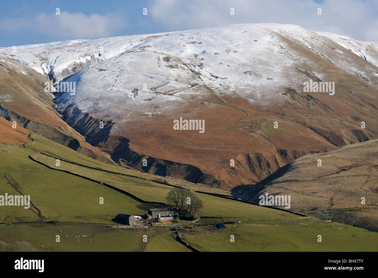 Low Carlingill Farm and the Howgill Fells , Cumbria , England , United ...