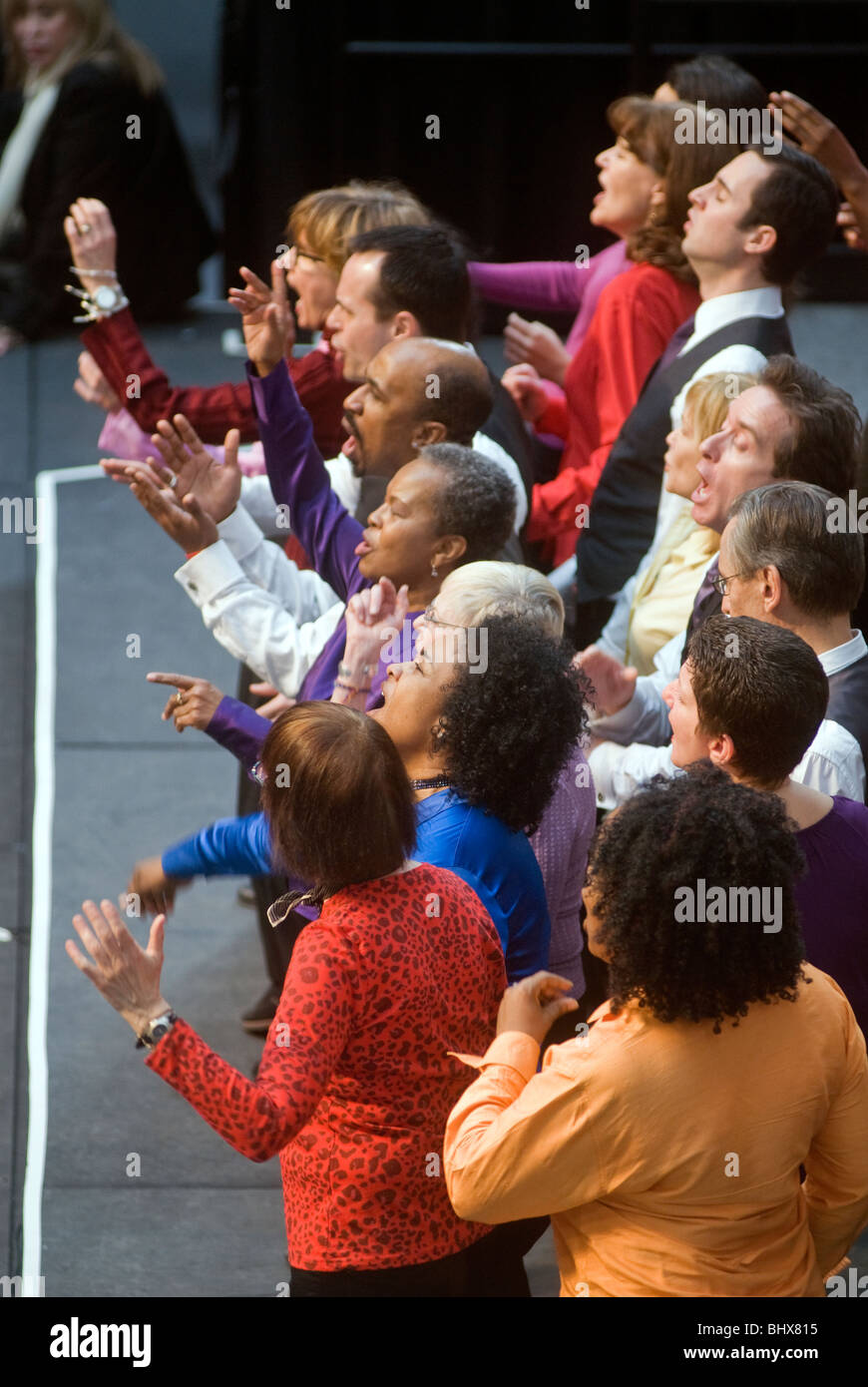 Gospel choir singing church hi-res stock photography and images - Alamy