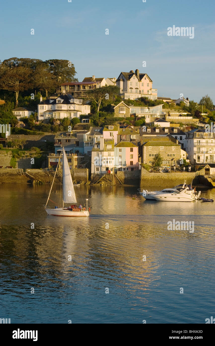 Salcombe ferry beach hi-res stock photography and images - Alamy