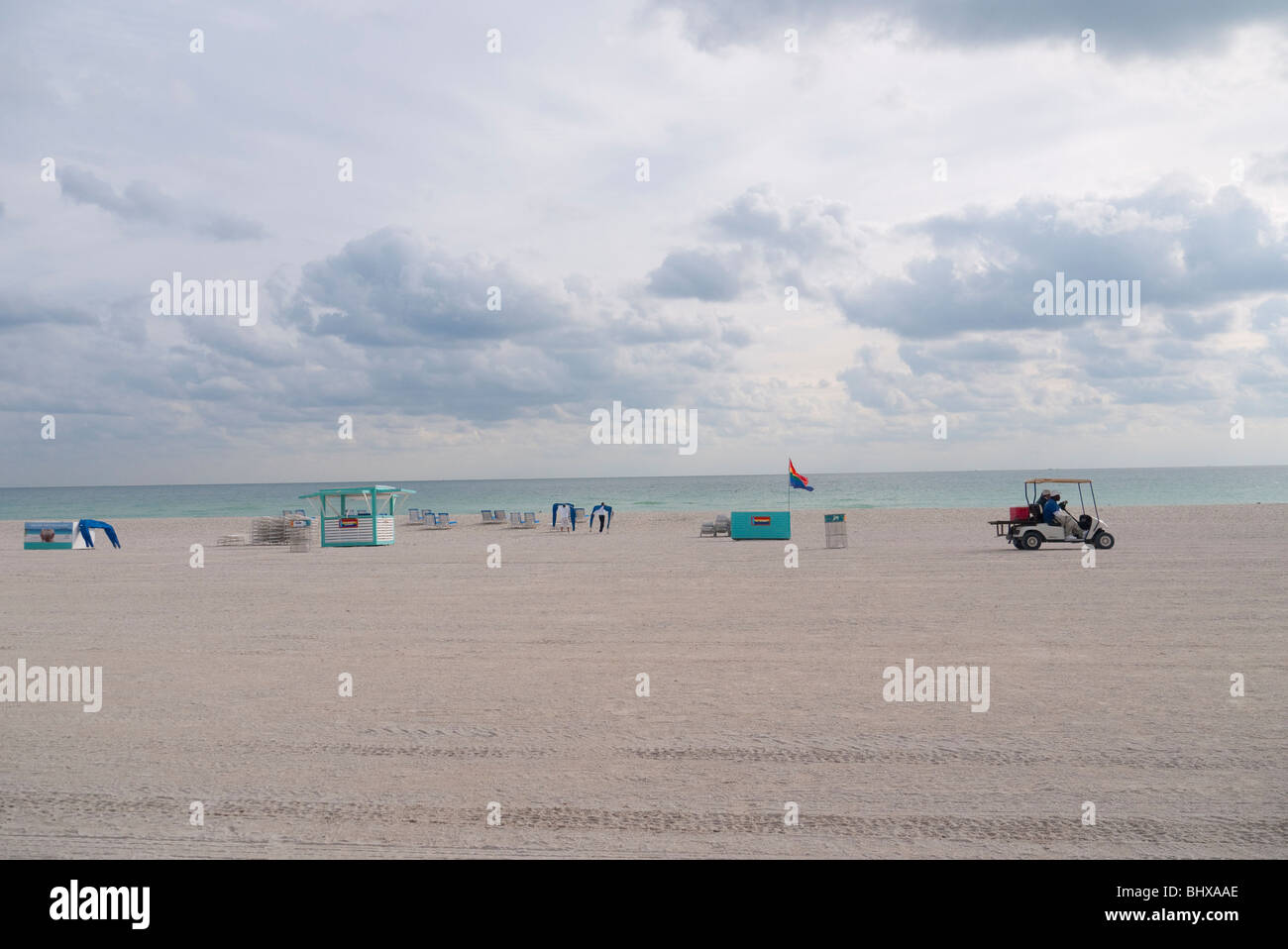 Empty south beach miami florida hi-res stock photography and images - Alamy