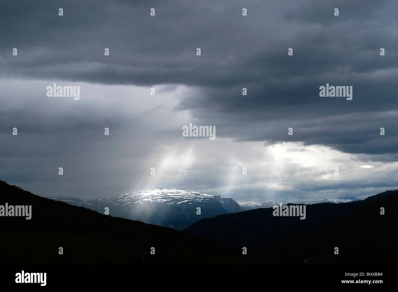 Bright shafts hi-res stock photography and images - Alamy