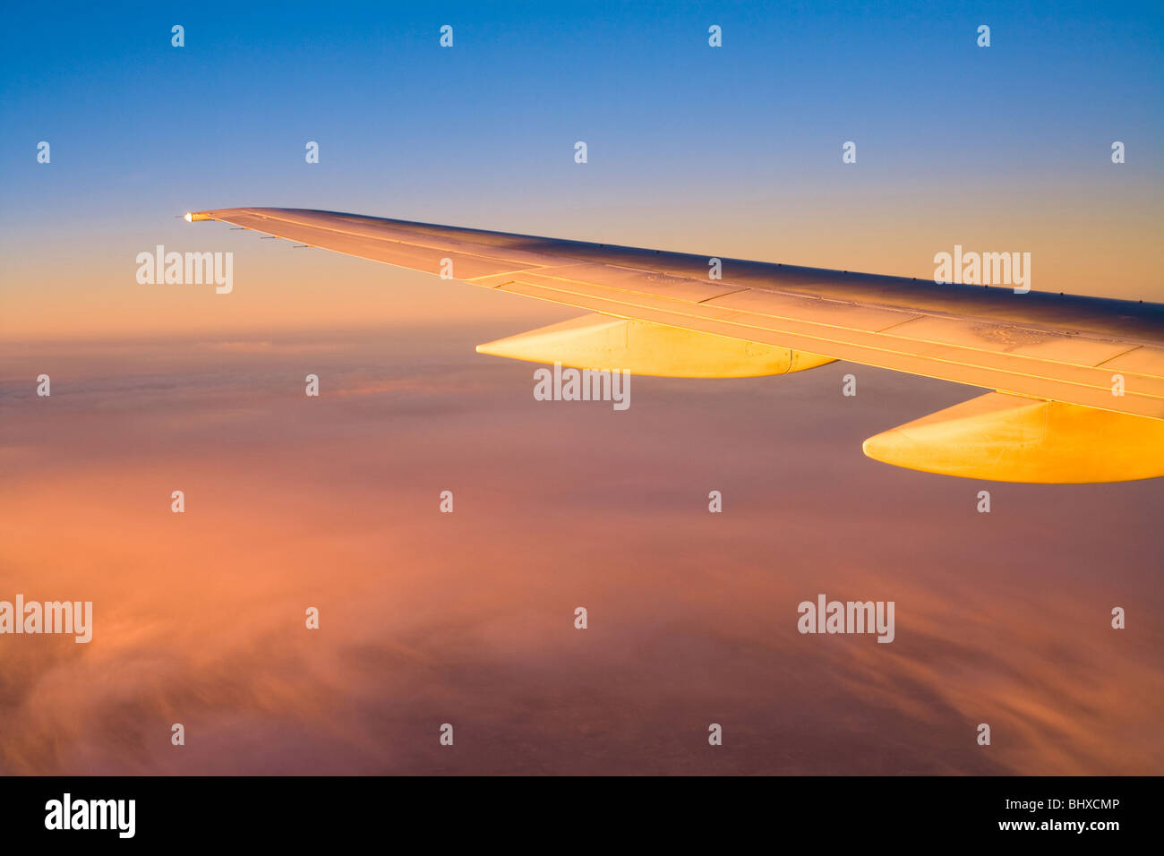 Boeing 747 sunset hi-res stock photography and images - Alamy