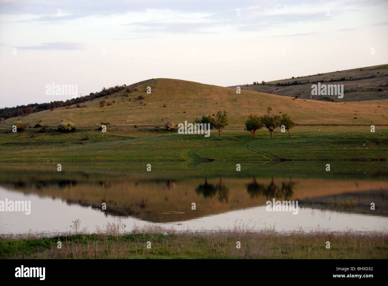 Lake reflex hi-res stock photography and images - Alamy