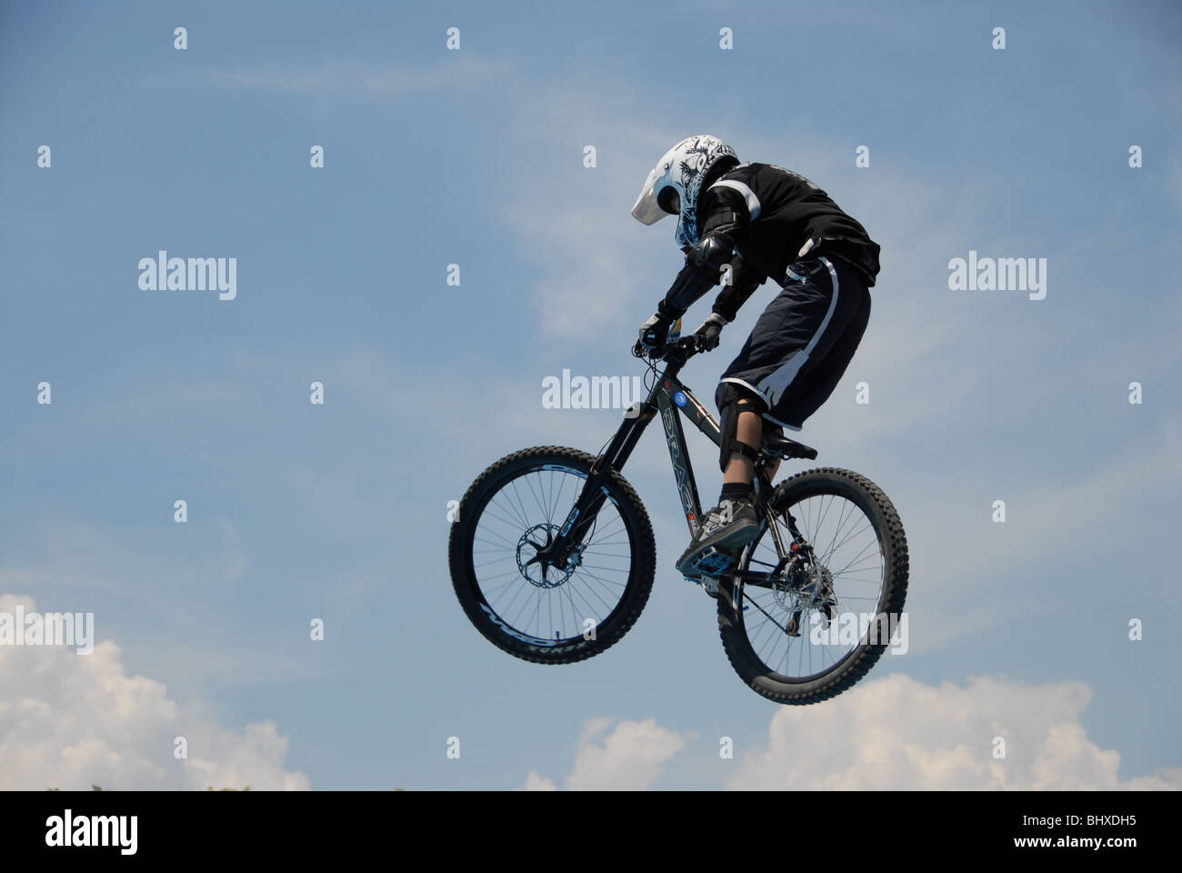 bike bicyclist jump Stock Photo - Alamy