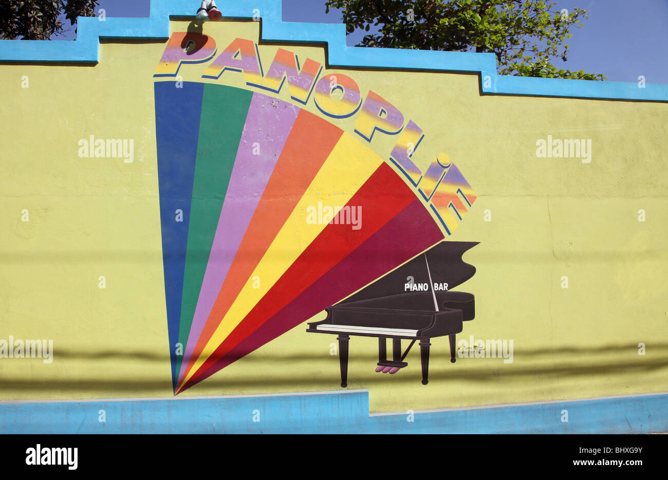 The piano bar sign hi-res stock photography and images - Alamy