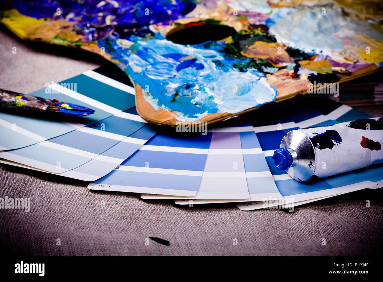 Color sampler compared to artistic paint Stock Photo - Alamy