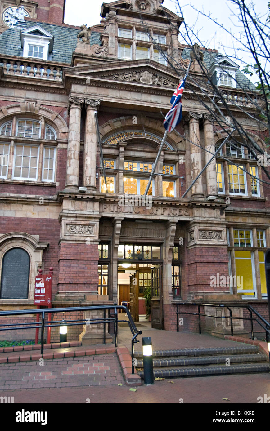 Newham town hall hi-res stock photography and images - Alamy