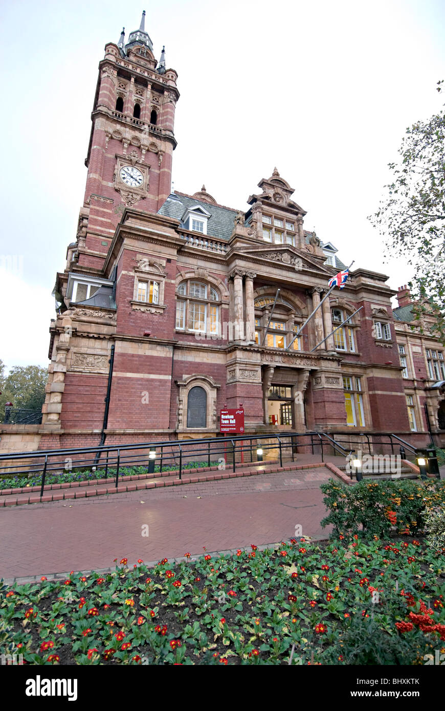 Newham town hall hi-res stock photography and images - Alamy