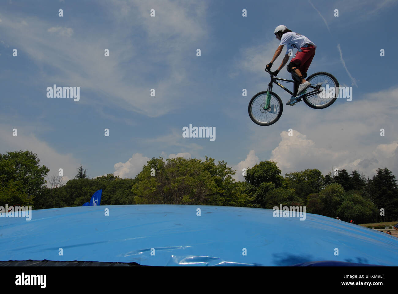 bike bicyclist jump Stock Photo - Alamy