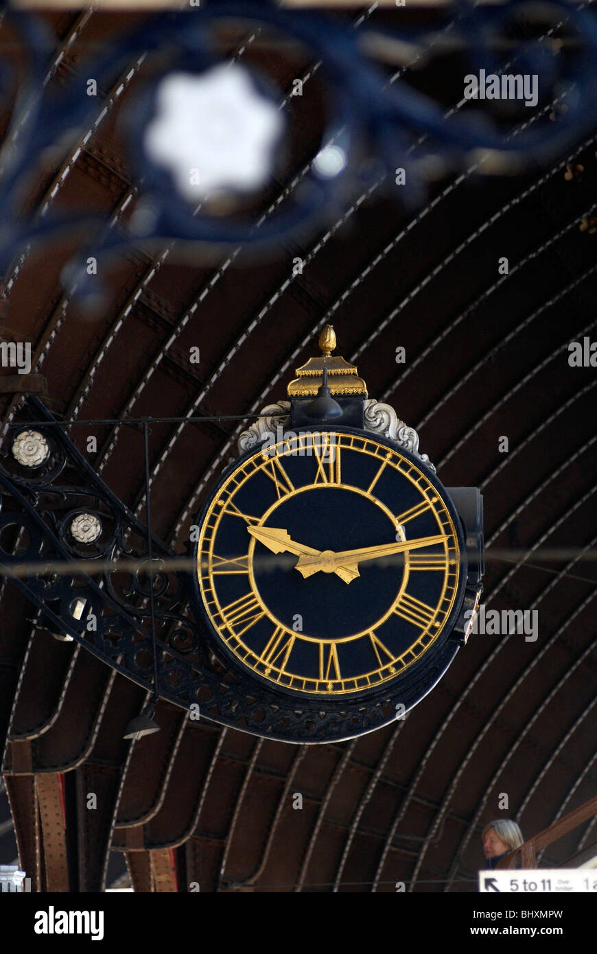 Railway clocks hi-res stock photography and images - Alamy