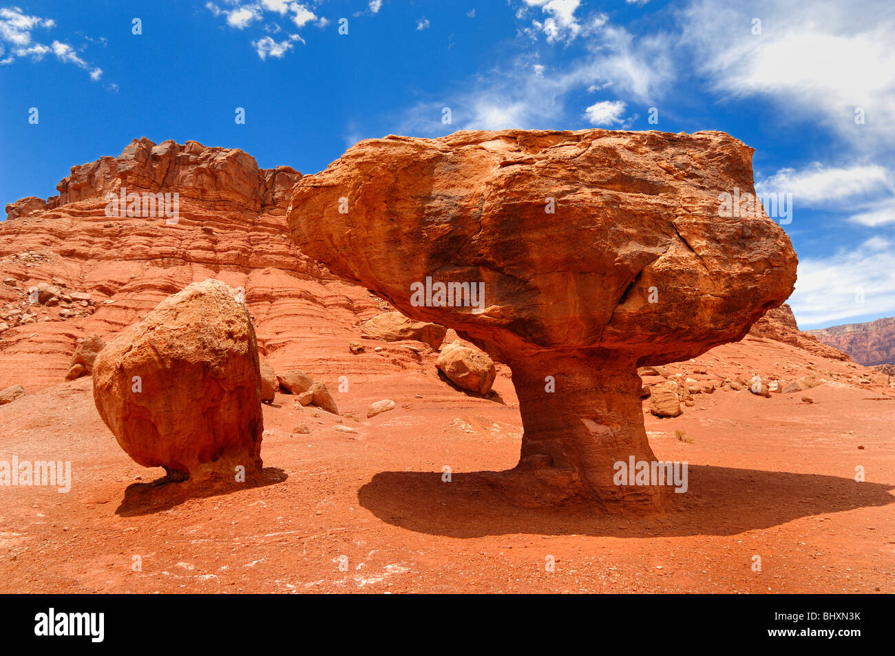 Balanced rocks hi-res stock photography and images - Alamy