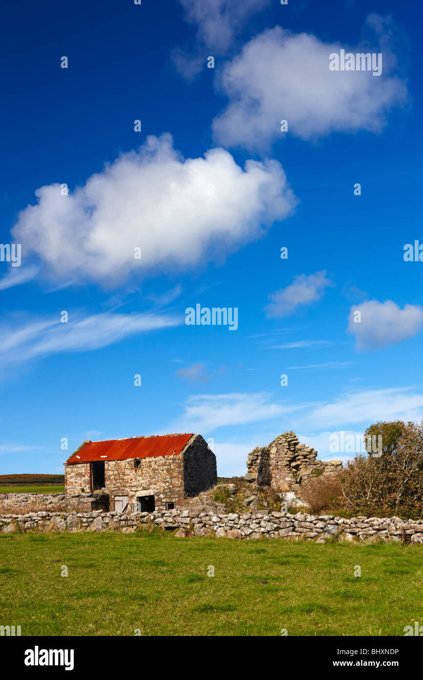 Derelict farm building on the West Penwith Moors Near Bosullow and Men ...