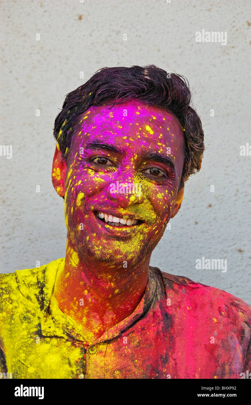 Dhuleti colors hi-res stock photography and images - Alamy
