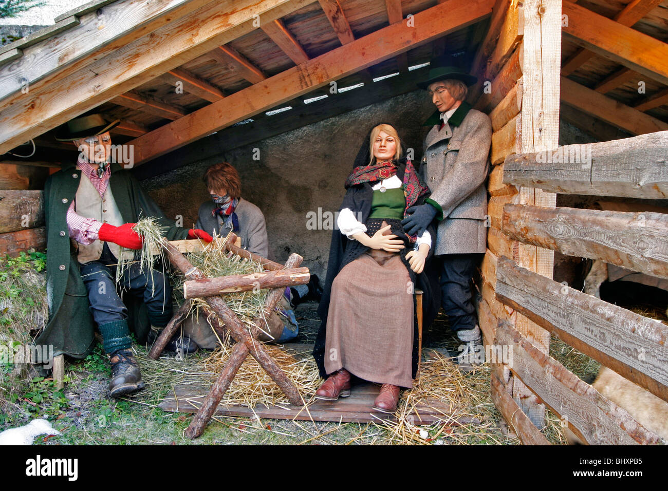 Austrian traditional costumes hi-res stock photography and images - Alamy