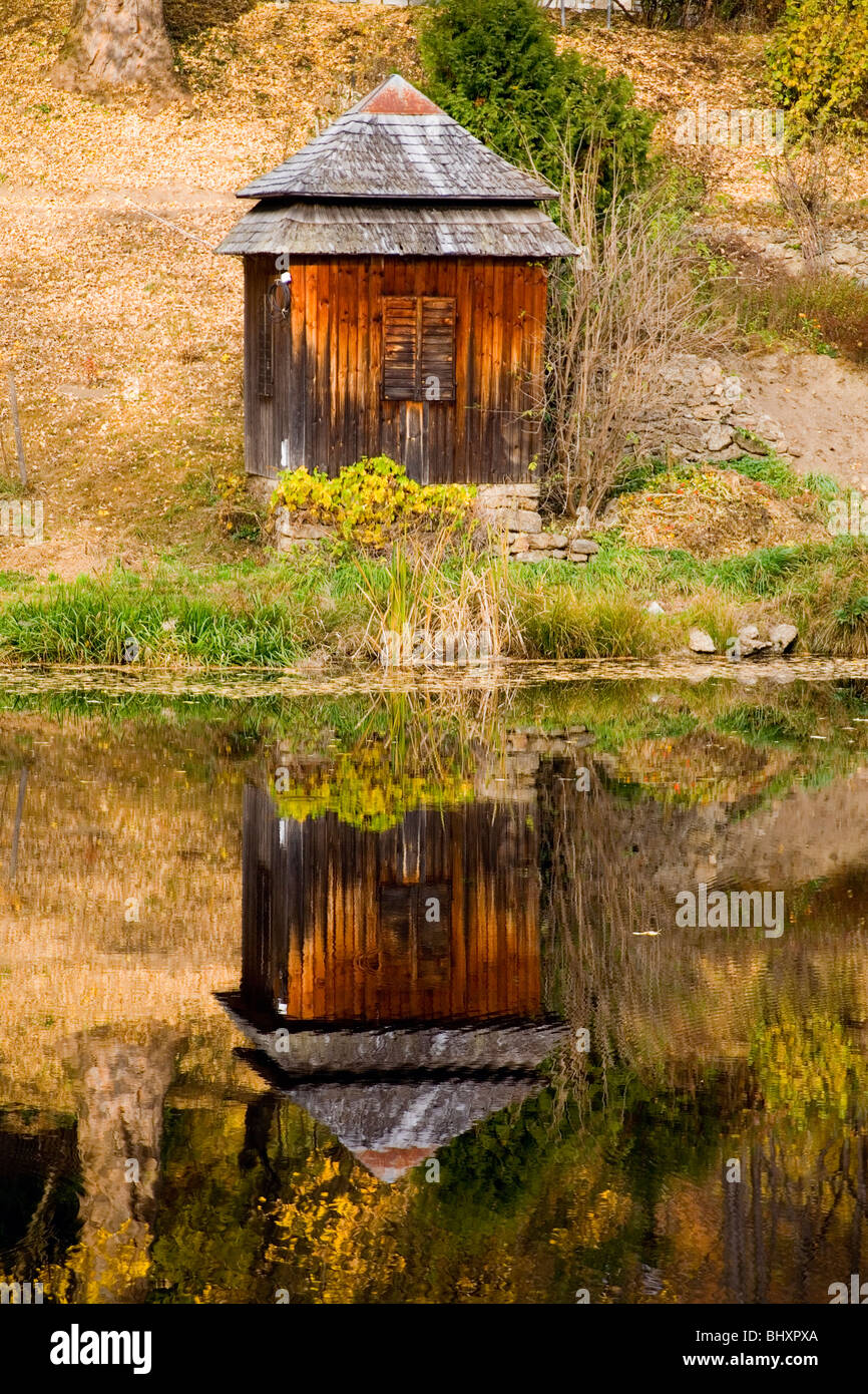 Little wood lodge hi-res stock photography and images - Alamy