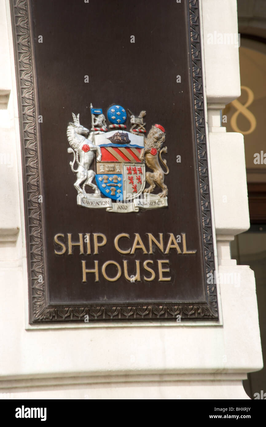 Ship Canal House on King Street Manchester Stock Photo - Alamy