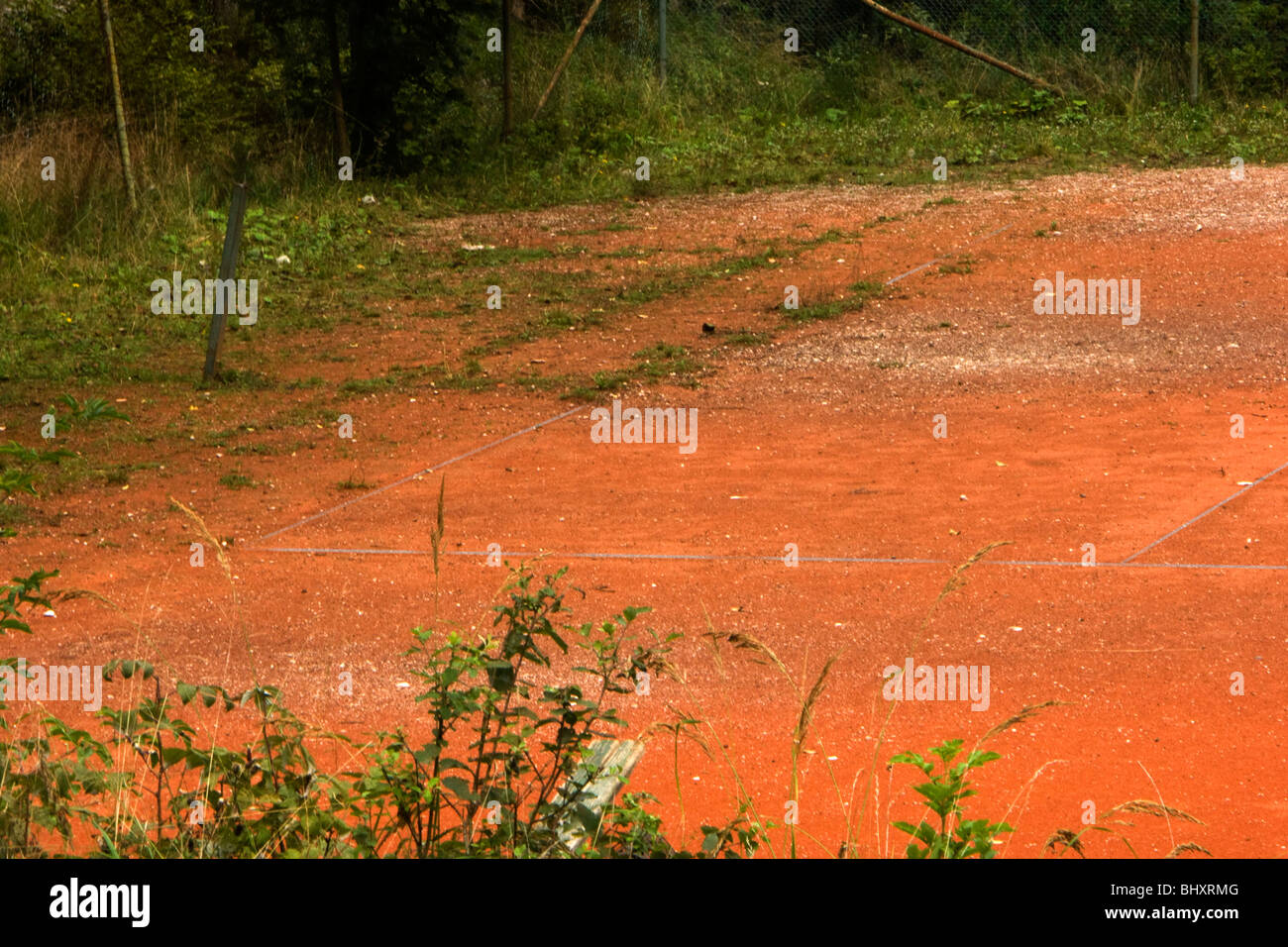 old tennis court Stock Photo - Alamy
