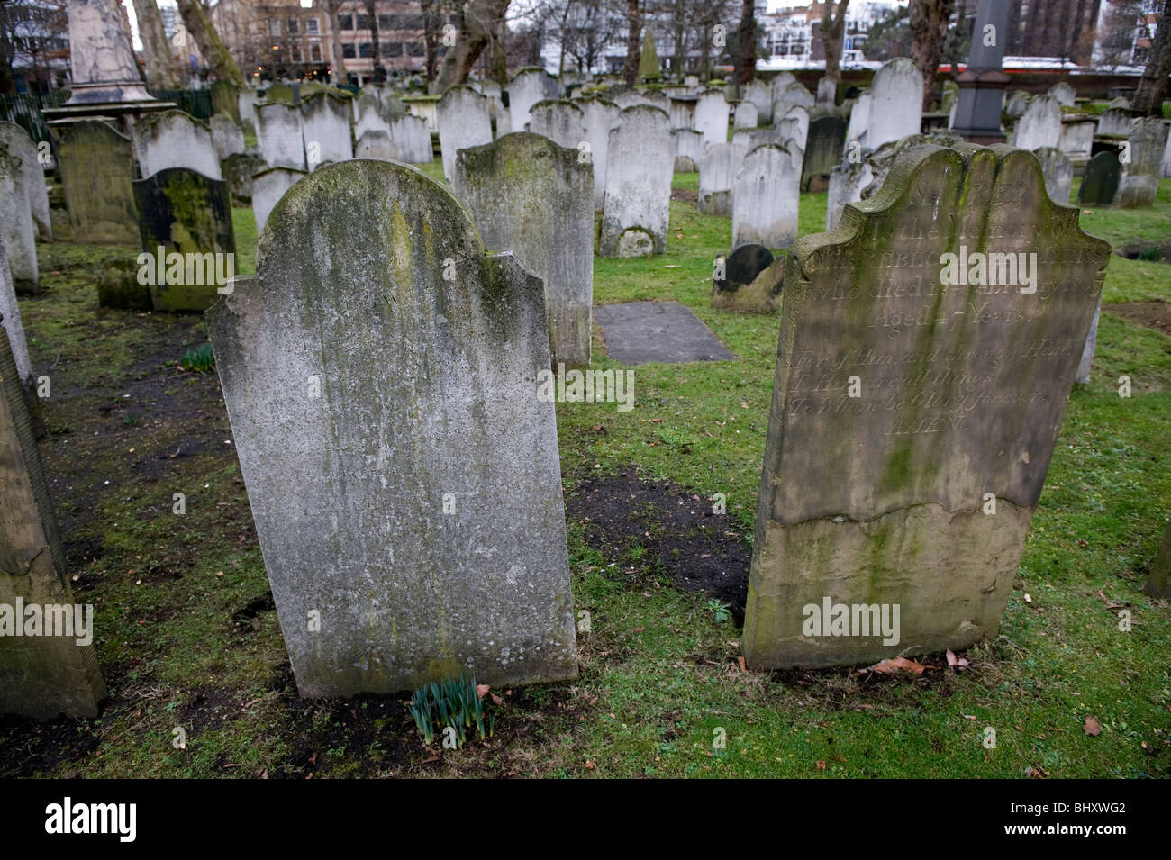 Bunhill fields hi-res stock photography and images - Alamy